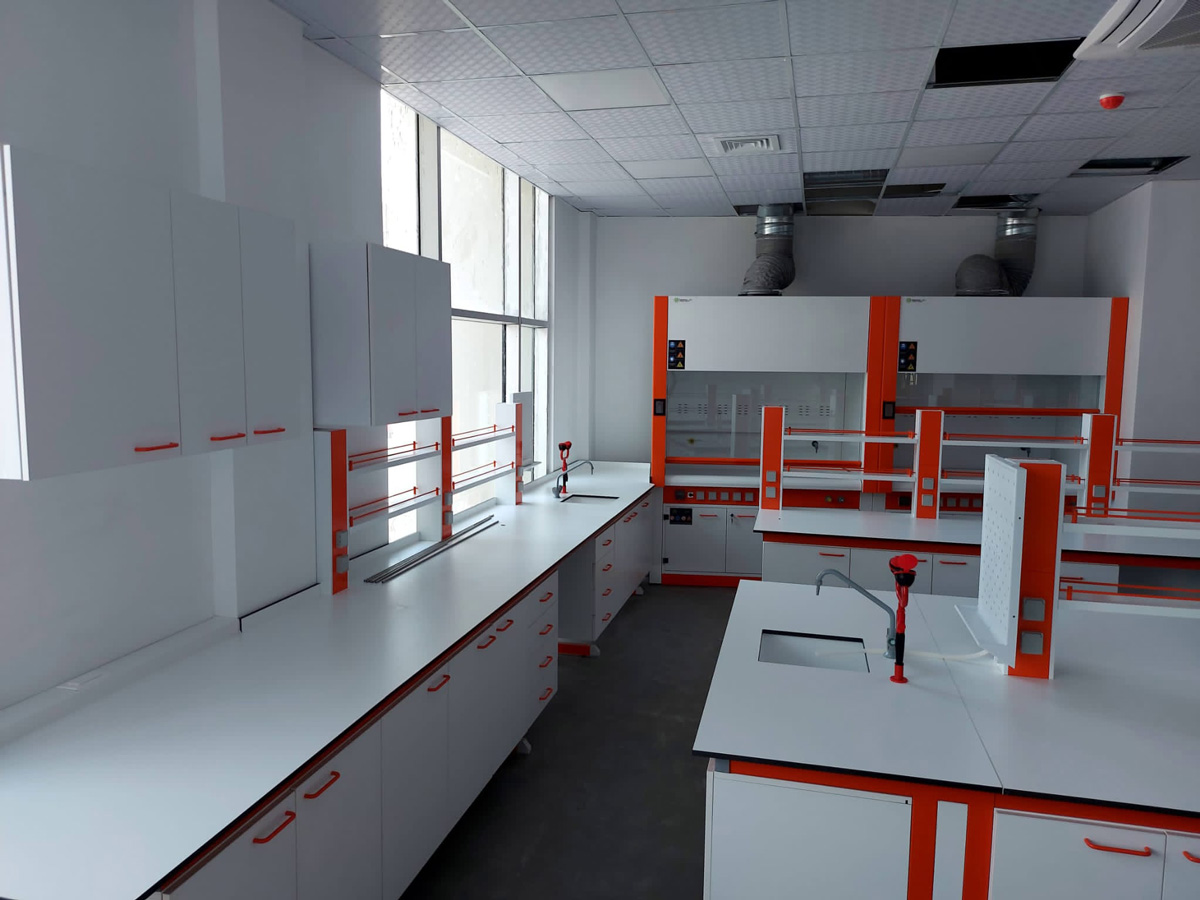 C-Frame Bench Systems - Monolab Laboratory Systems